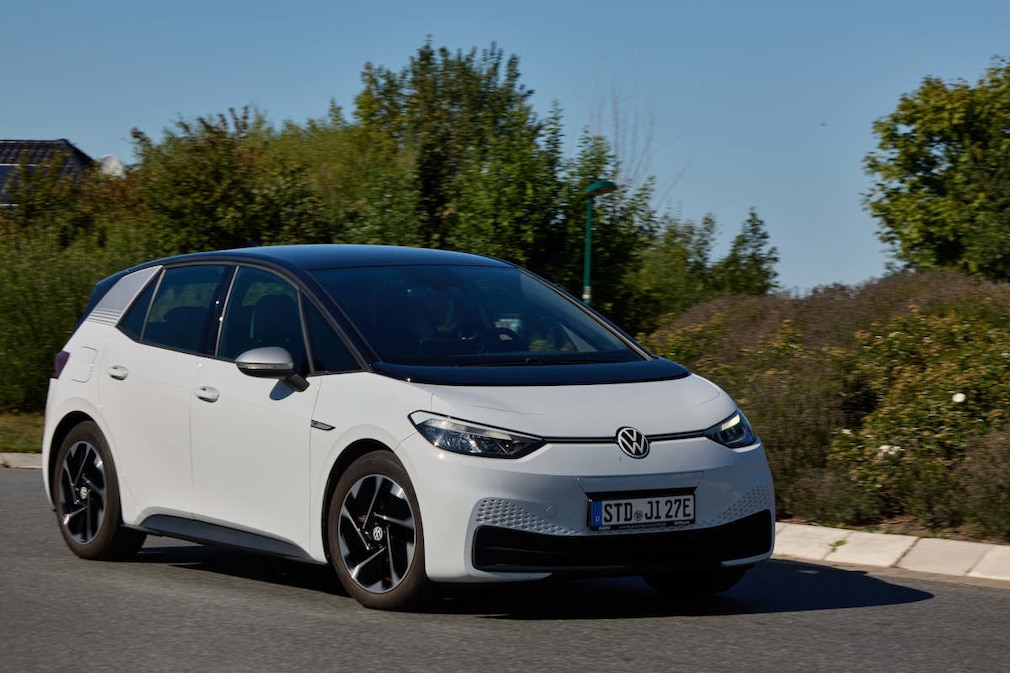 BMW i3, Tesla Model 3, VW ID.3: E-Autos im Gebrauchtwagen-Test - AUTO BILD