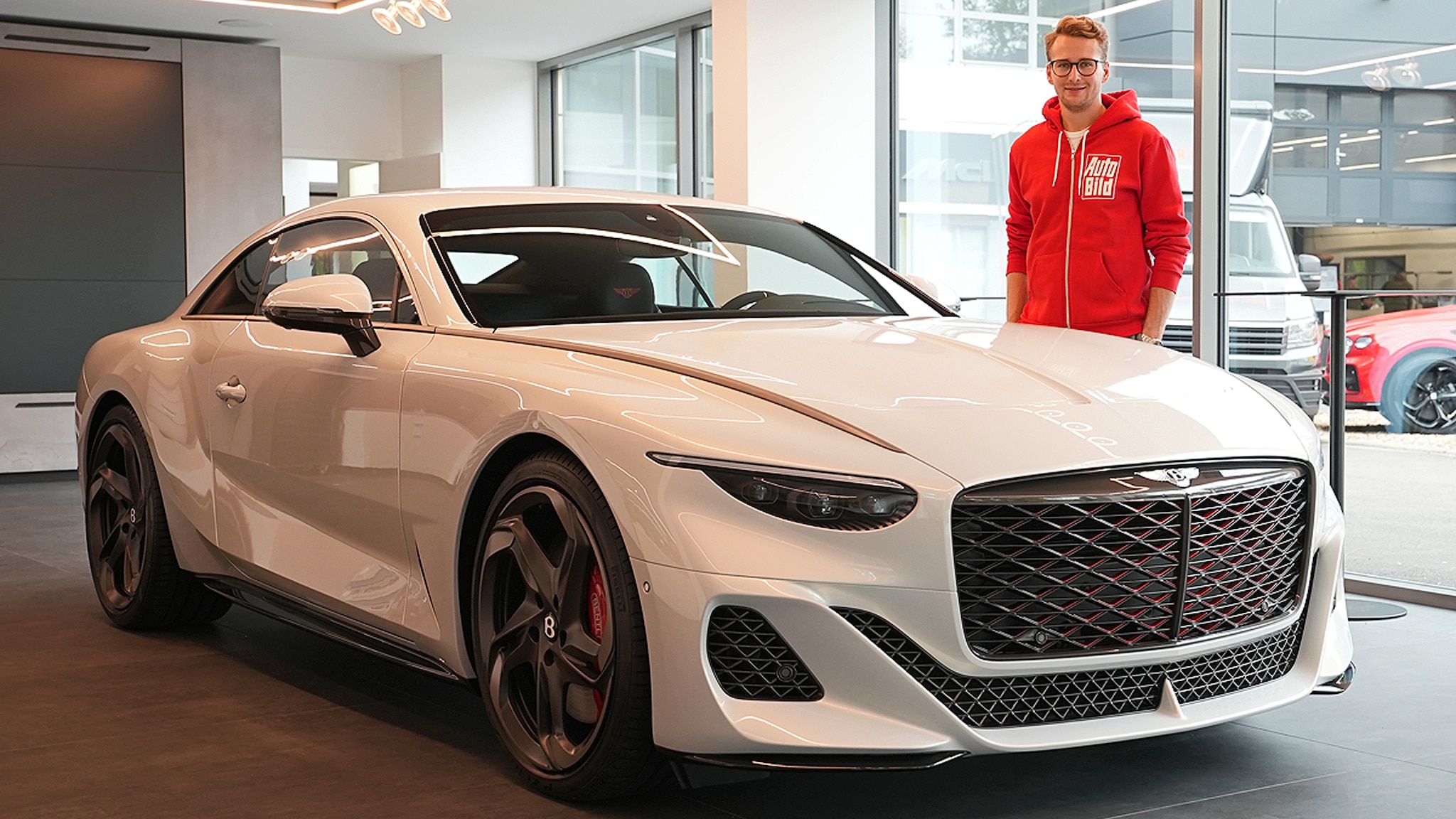 Bentley Mulliner Batur mit Echtgold im Innenraum - AUTO BILD