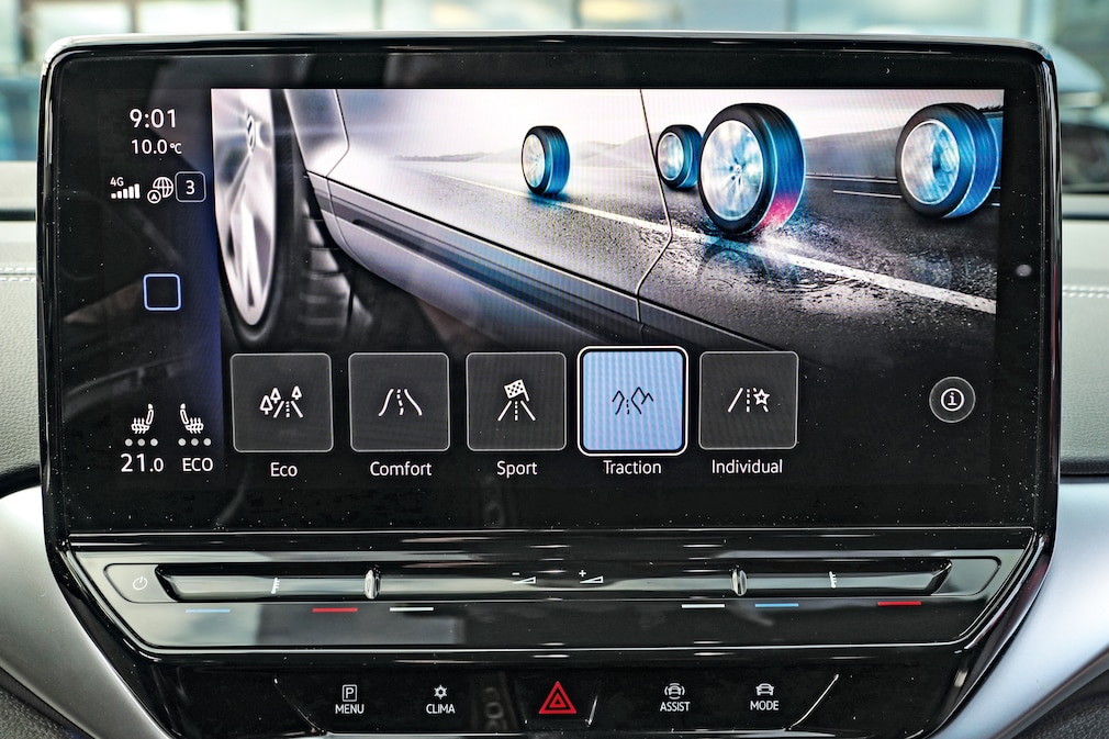 VW ID.4 Pro 4Motion: mit neuem Allradantrieb durch die Wildnis - AUTO BILD