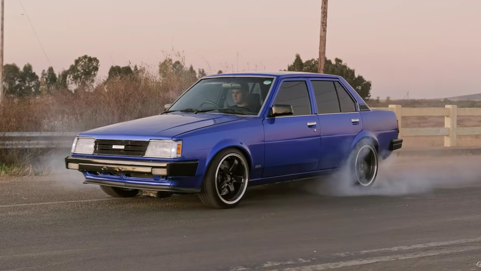 Toyota Corolla (1984): Getunter Corolla mit Turbo-V8 - AUTO BILD