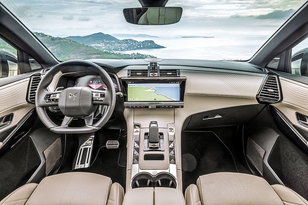 DS 7 E-Tense 4x4 360: die erste Fahrt im Hybrid-Sportmodell - AUTO BILD