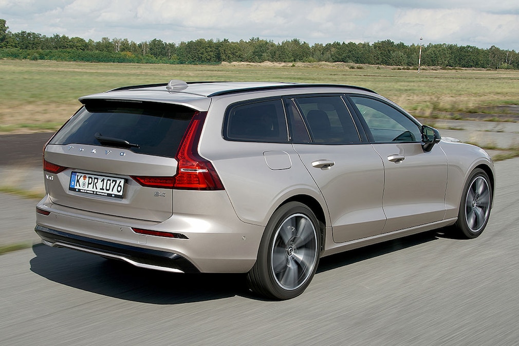 Mercedes C 220 T Vs Volvo V60 B4 Edel Kombis Im Vergleichstest Auto