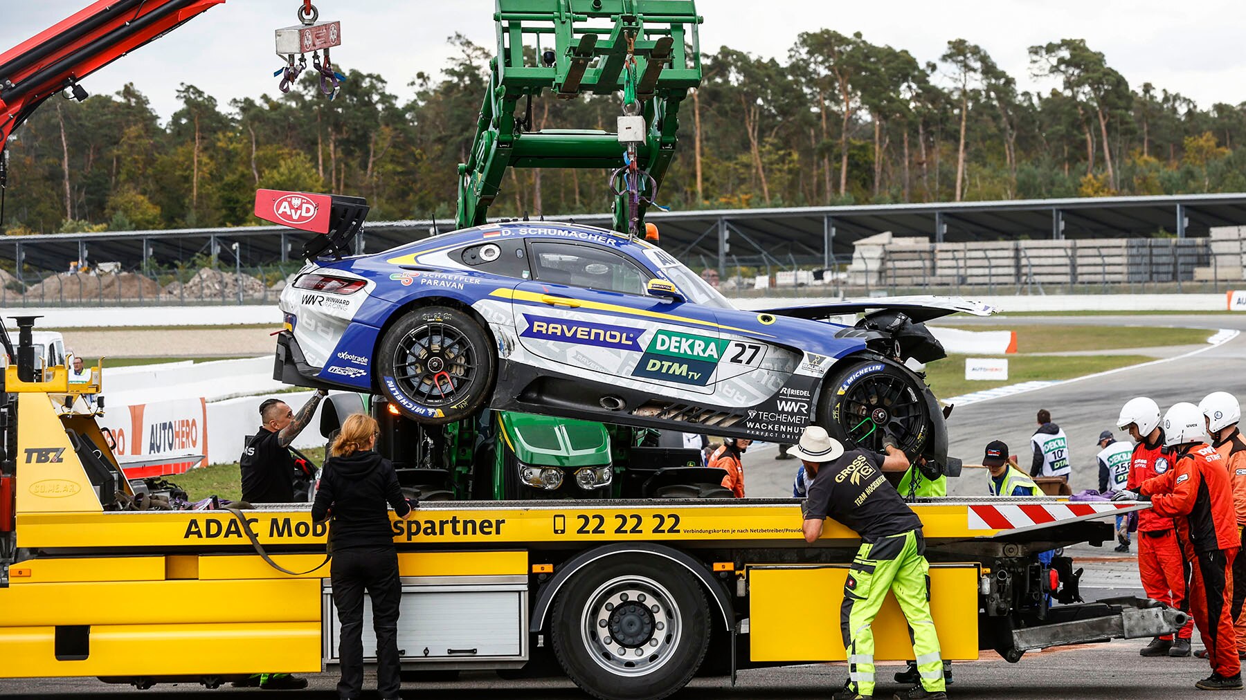 Wirbelbruch! David Schumacher bei DTM-Crash verletzt - AUTO BILD