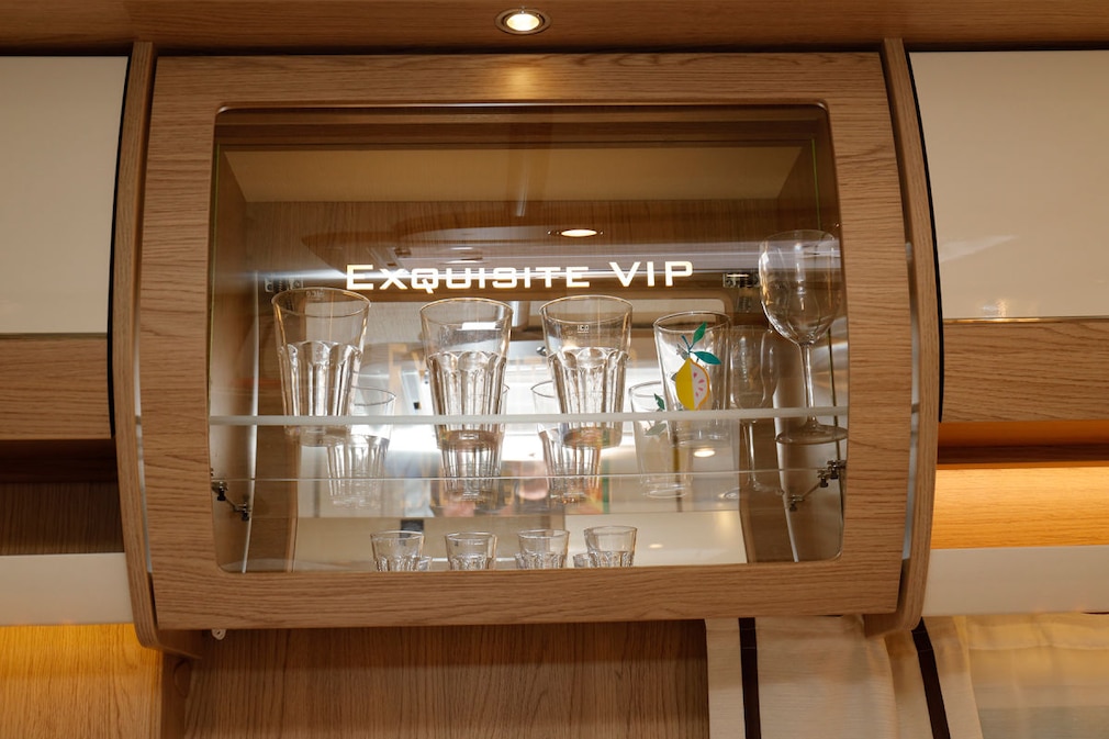 LMC Exquisite VIP 685: Ein exquisiter VIP-Lord - AUTO BILD