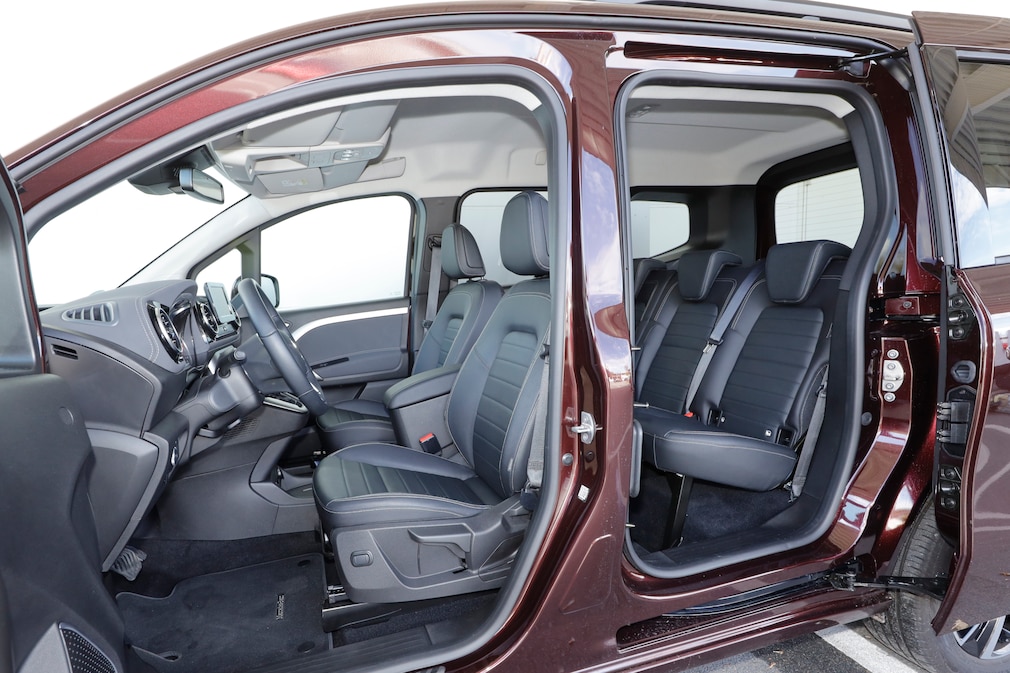 Ford Tourneo vs. Mercedes T-Klasse: Hochdachkombis im Test - AUTO BILD