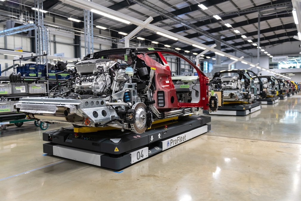 Lotus Emira: So entsteht der Leichtbau-Sportler in Hethel - AUTO BILD