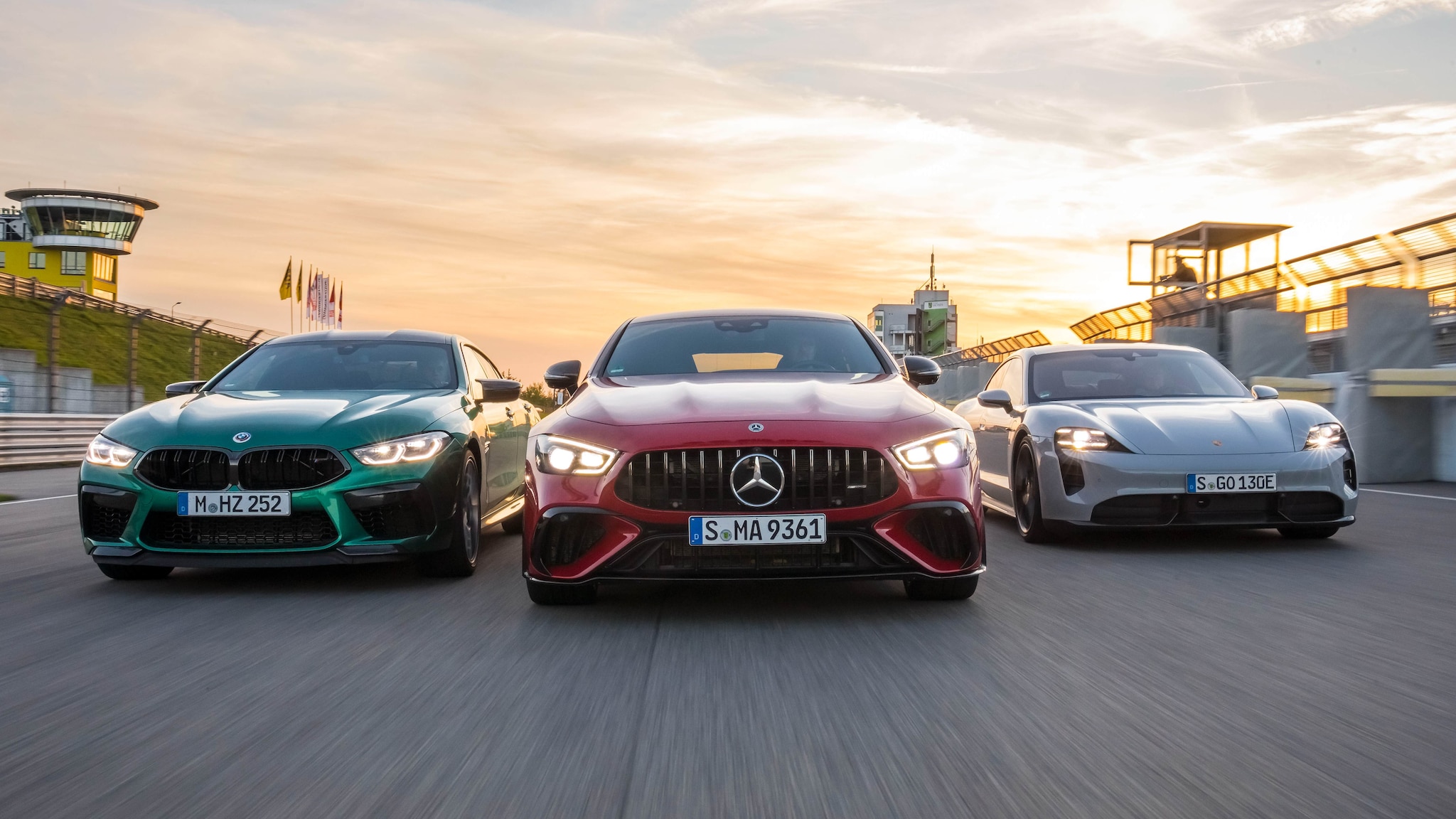 Elektrifizierte Sportwagen im Vergleich: BMW, Mercedes, Porsche - AUTO BILD