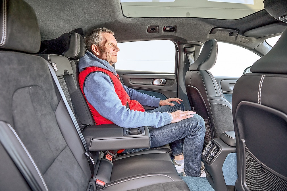 Audi Q4 e-tron vs. Volvo C40: schöne Elektro-SUV im Test - AUTO BILD