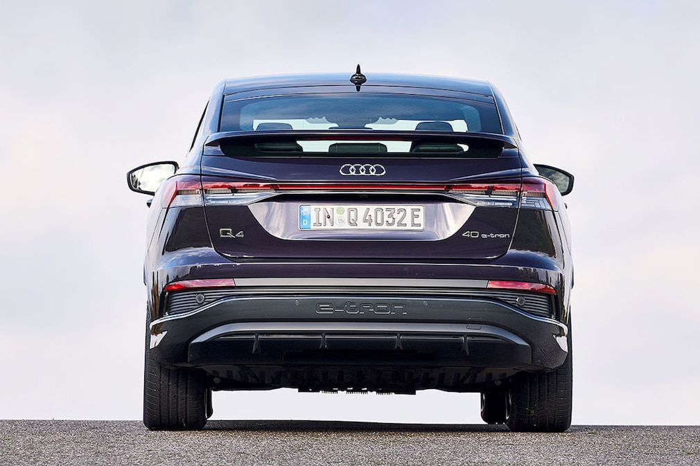 Audi Q4 e-tron vs. Volvo C40: schöne Elektro-SUV im Test - AUTO BILD