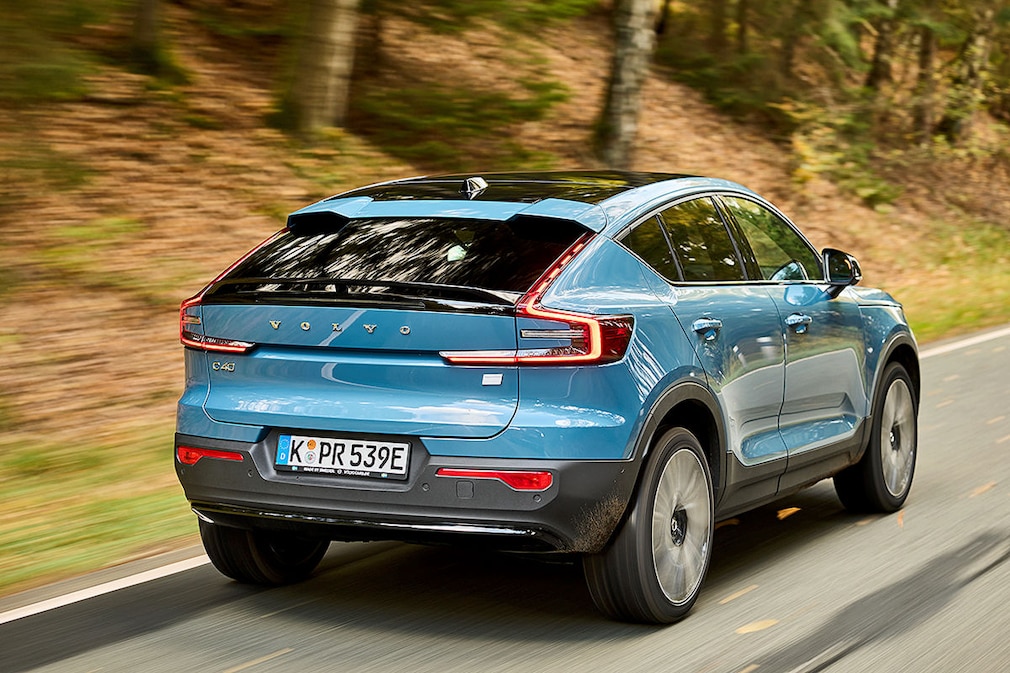 Audi Q4 e-tron vs. Volvo C40: schöne Elektro-SUV im Test - AUTO BILD