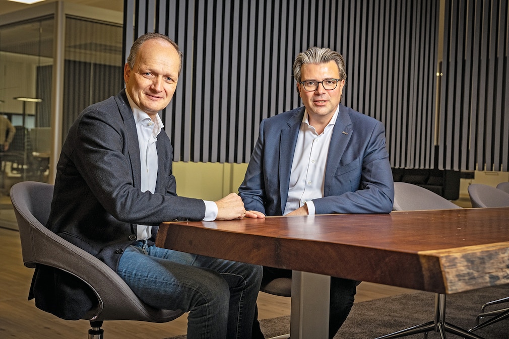 Mercedes-Händler mit digitalem Showroom - AUTO BILD