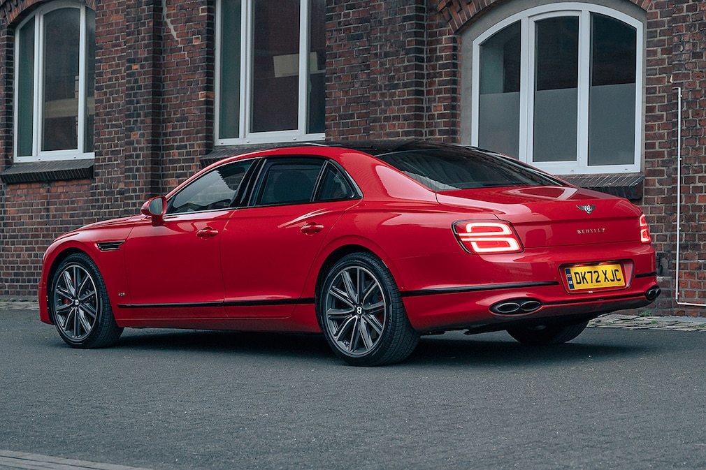 Bentley Flying Spur: Wenn eine S-Klasse nicht luxuriös genug ist - AUTO ...