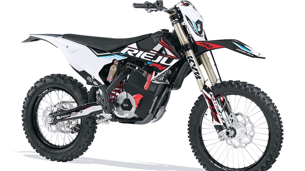 Rieju E-MR: Elektro-Motorrad mit 82 PS bei 120 Kilo! - AUTO BILD