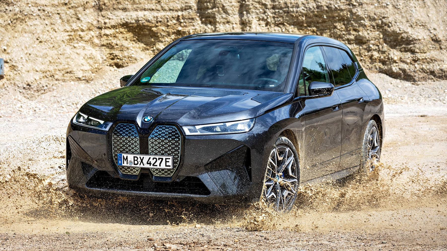 BMW iX50: Der Elektro-Riese von BMW im Supertest - AUTO BILD