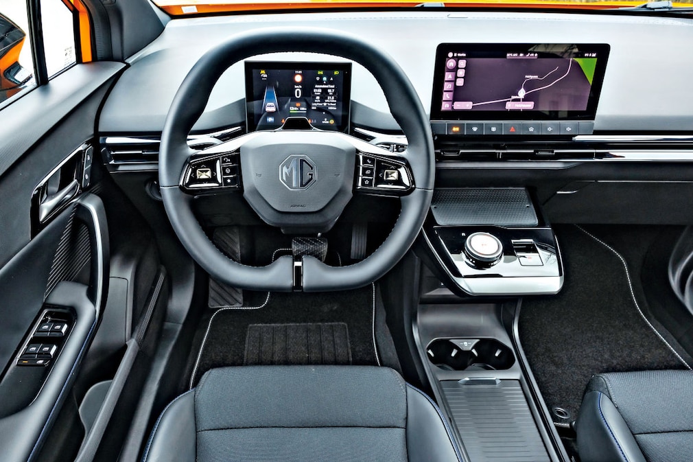 MG4 Electric vs. VW ID.3: Welches Elektroauto überzeugt mehr? - AUTO BILD