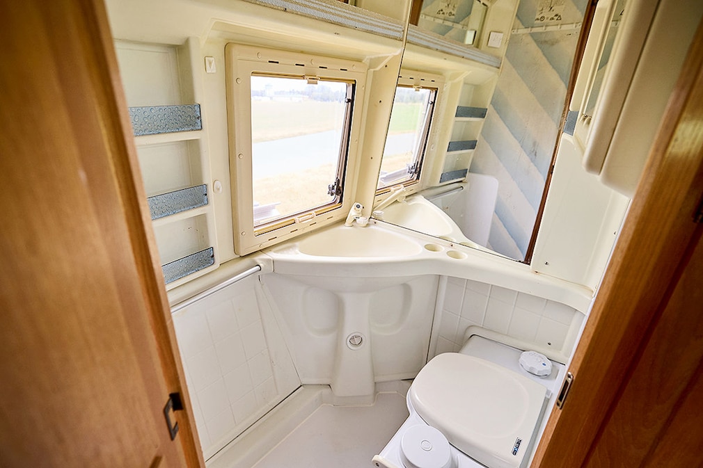 FFB Tabbert Europa 560 als Gebrauchtwagen: Wohnmobil-Test - AUTO BILD