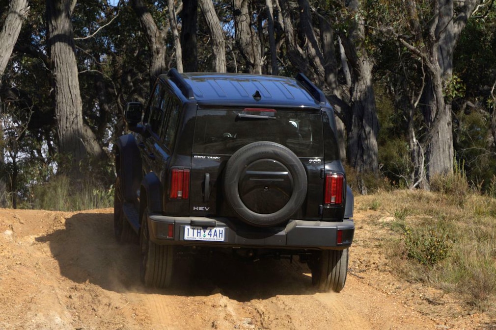 Great Wall Motor Tank 300 HEV: China-SUV mit Hybrid im Test - AUTO BILD