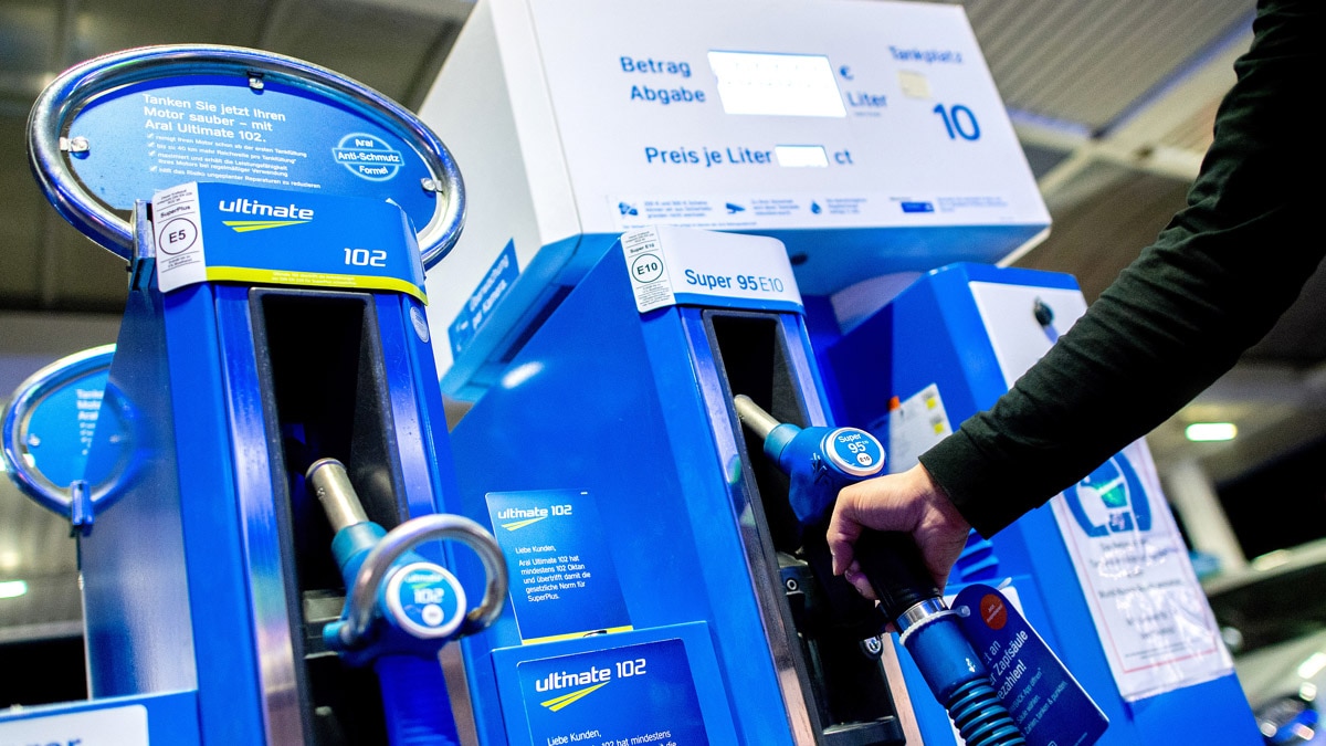 Tanken: Das bringen die Premium-Kraftstoffe wirklich - AUTO BILD