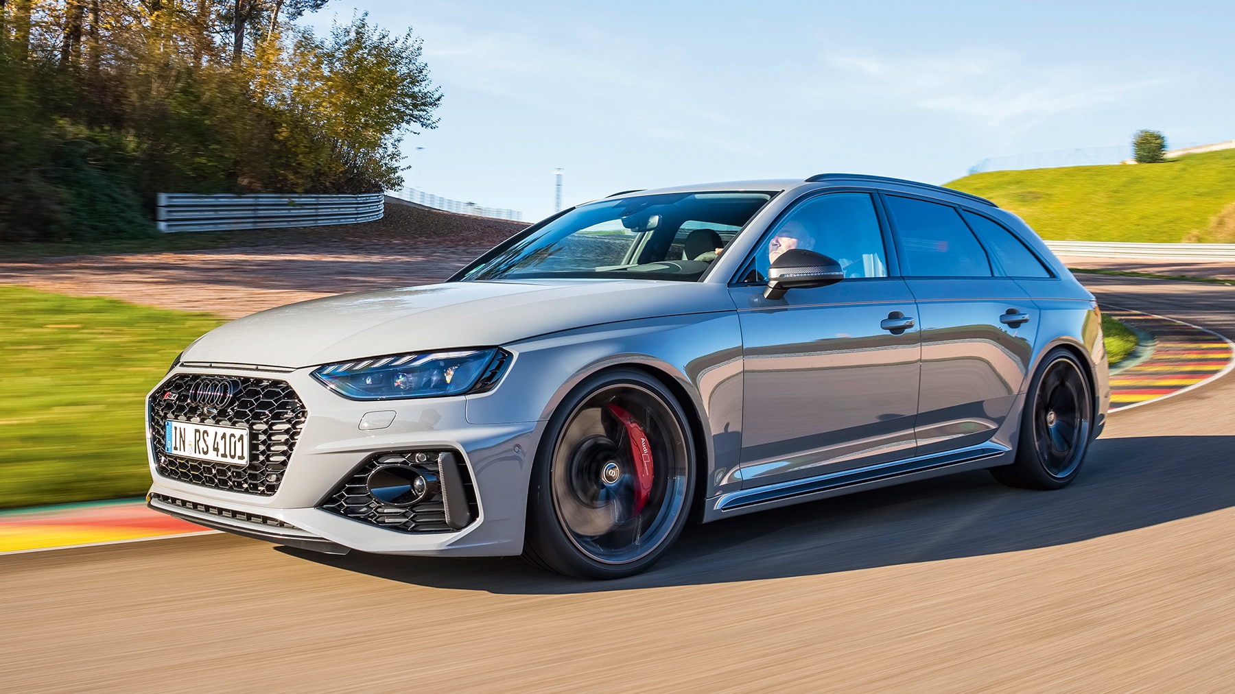 Audi RS 4 Competition Plus im Supertest - AUTO BILD