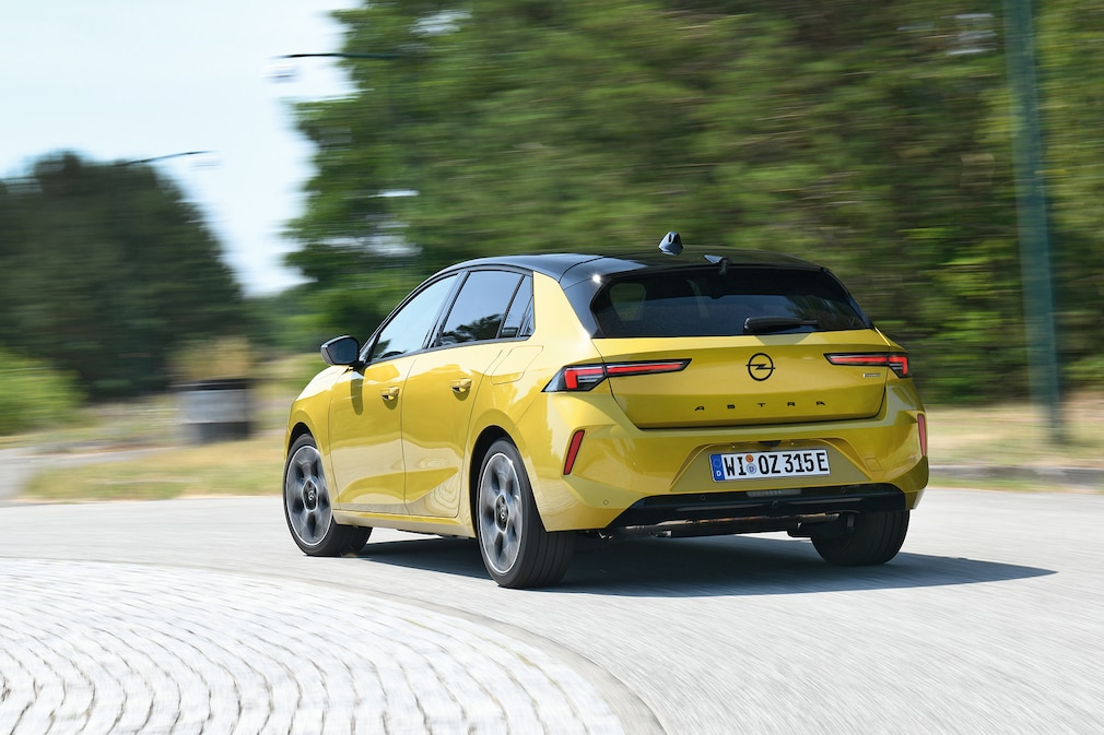 Opel Astra Hybrid im Alltagstest: "Astrein, dieser Astra!" - AUTO BILD