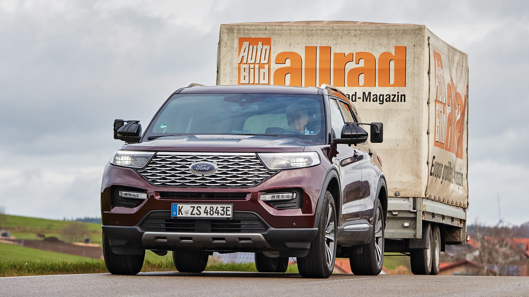 Ford Explorer 3.0 EcoBoost PHEV im Zugfahrzeugtest - AUTO BILD