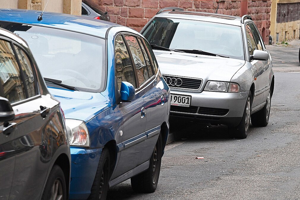 Falschparken bei Nachbarschaftsstreit: 24.000 Euro Strafe - AUTO BILD