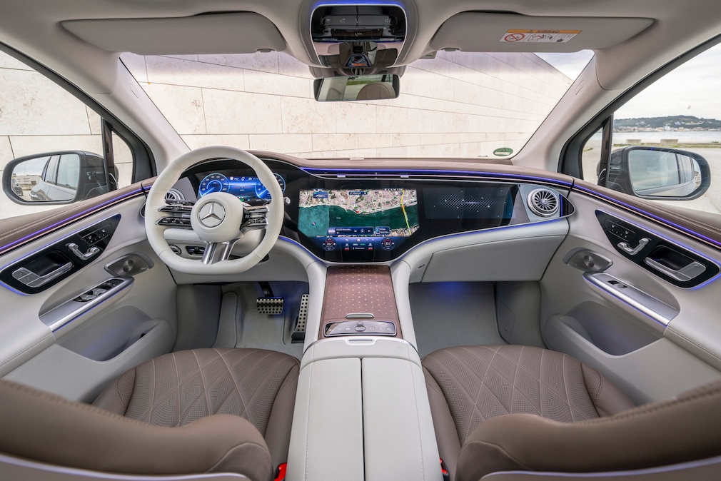 Mercedes EQE SUV: Kann das große E-SUV im ersten Test überzeugen ...