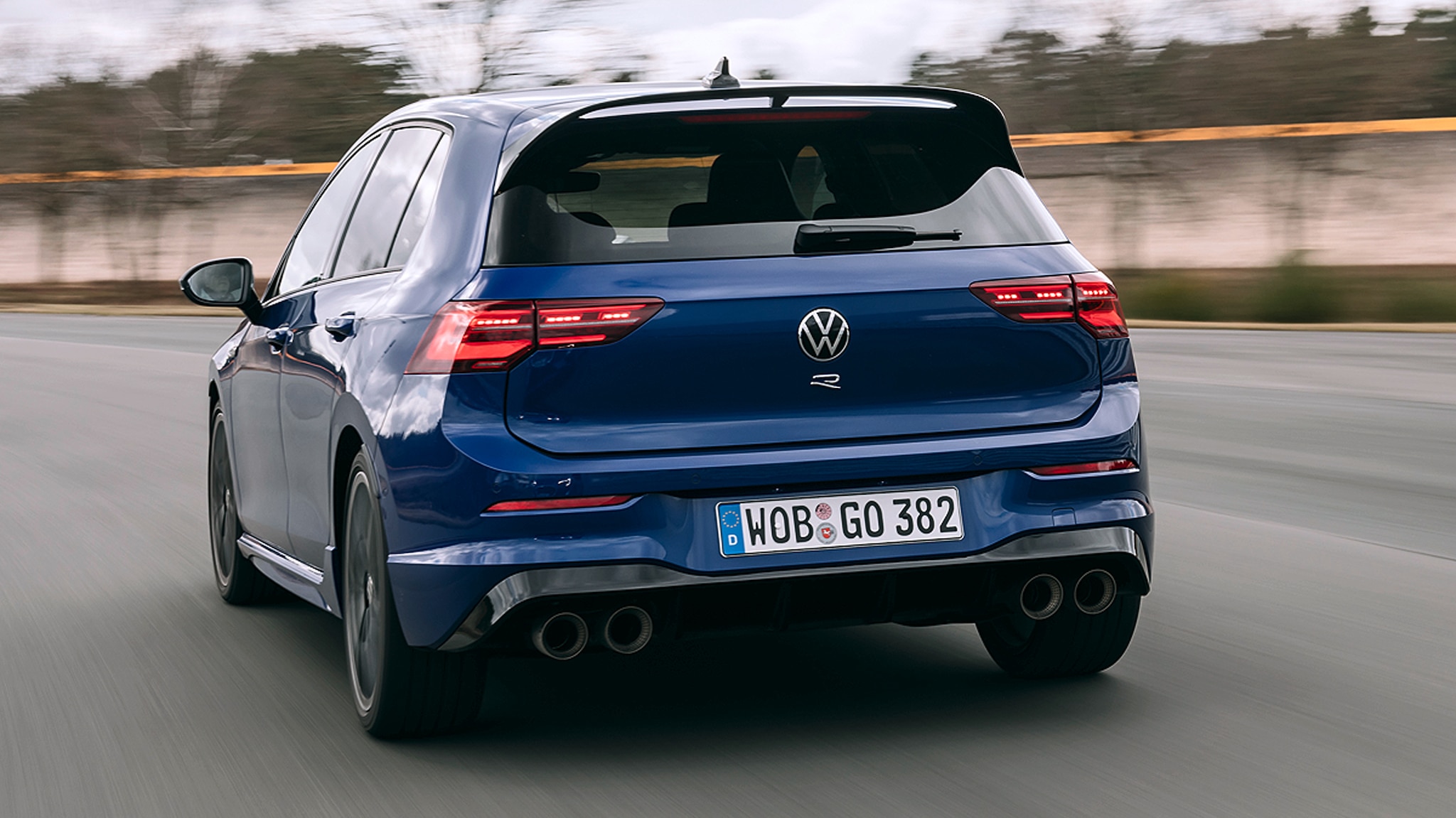 VW Golf R: 320 PS starker Kompaktsportler günstig im Leasing - AUTO BILD