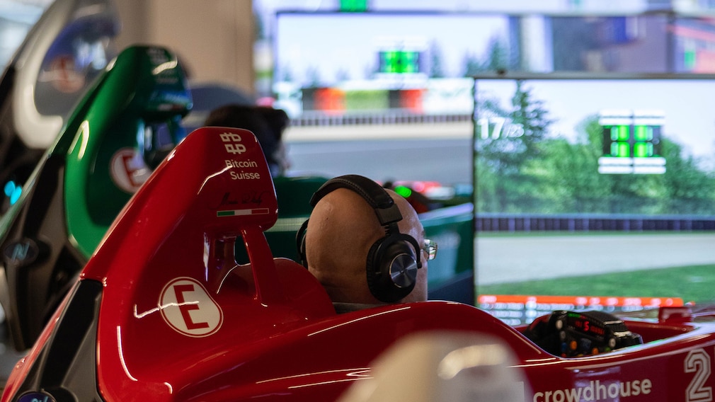 Simracing | Racing Unleashed: Kampf um 13.000 Euro - AUTO BILD