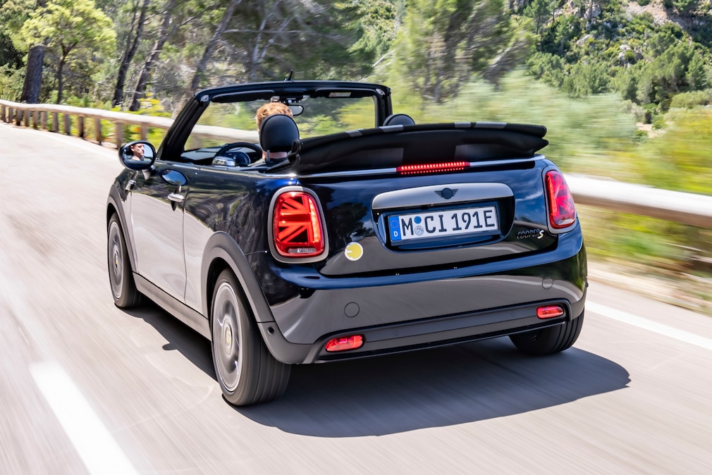 Mini Cooper SE Cabrio: erste Fahrt im limitierten Serienmodell - AUTO BILD