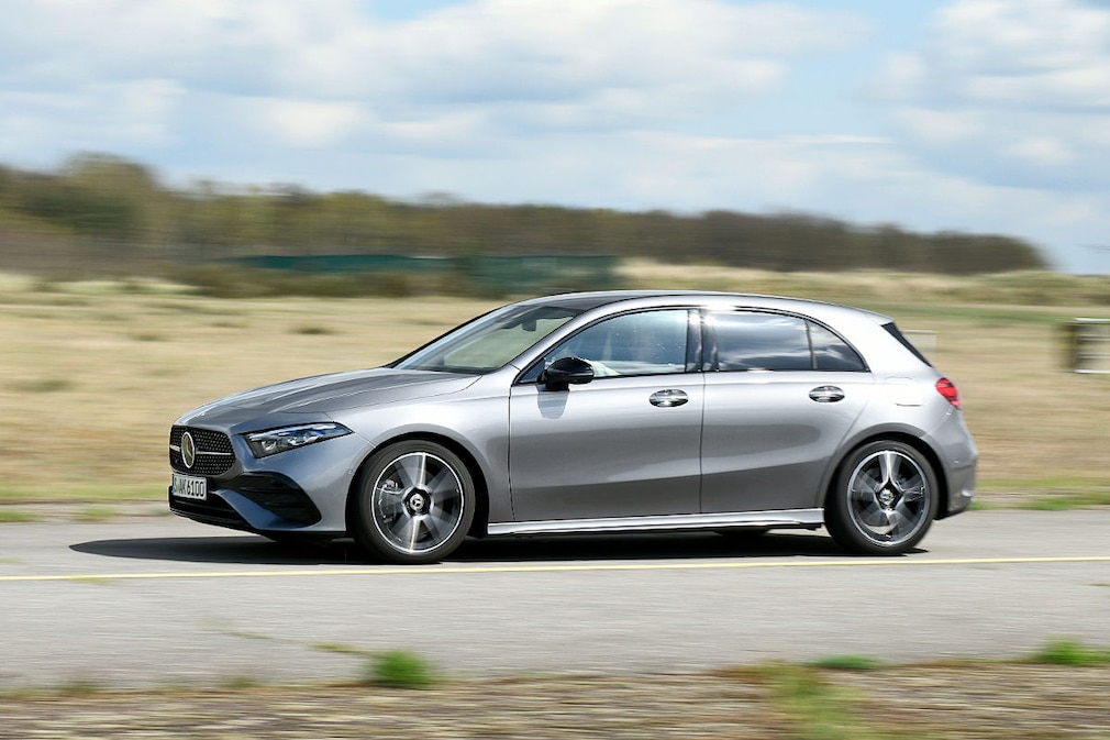 Power-Diesel im Test: Mercedes A 220 d gegen VW Golf GTD - AUTO BILD