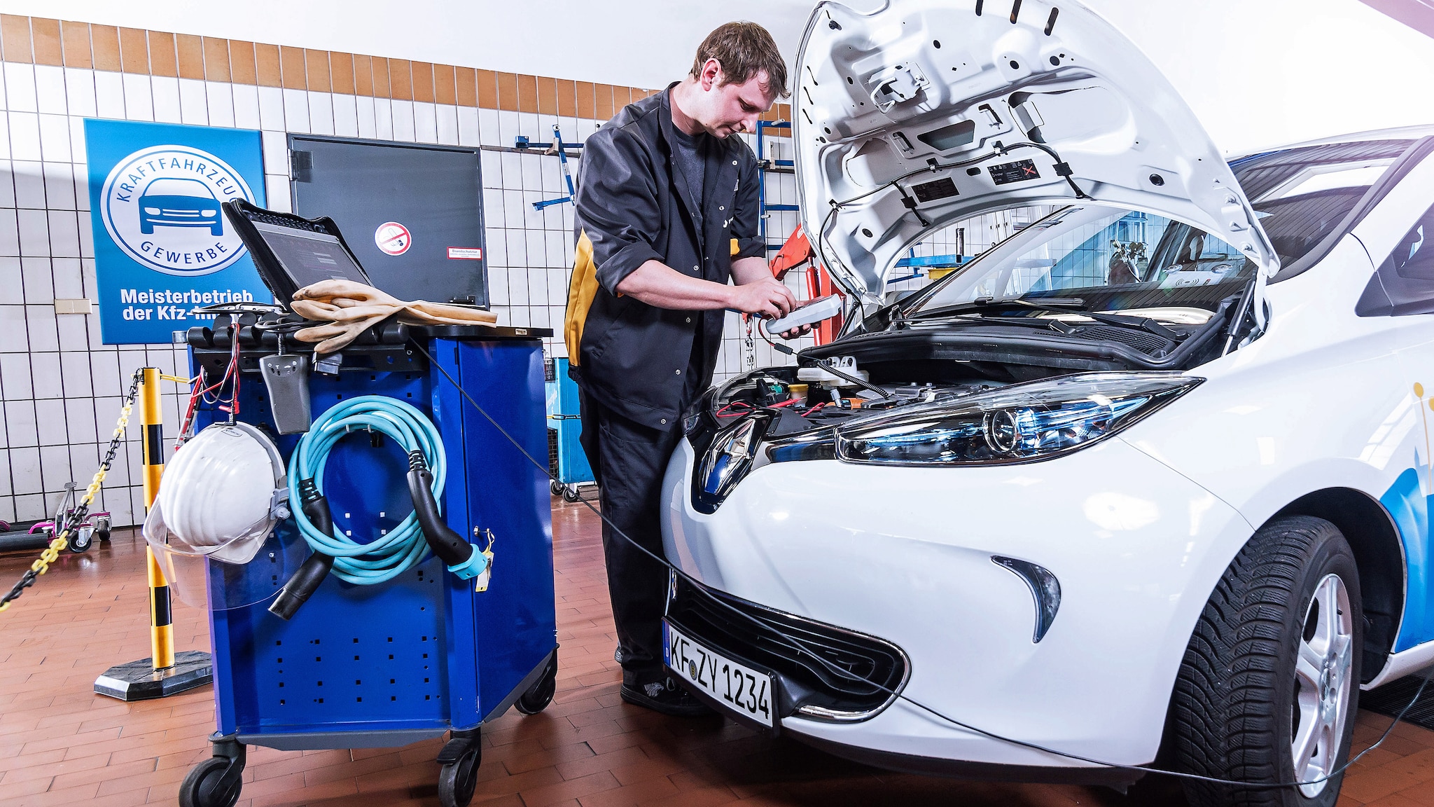 So vermeidest du Kosten bei der Autoreparatur: 6 wertvolle Tipps - AUTO ...