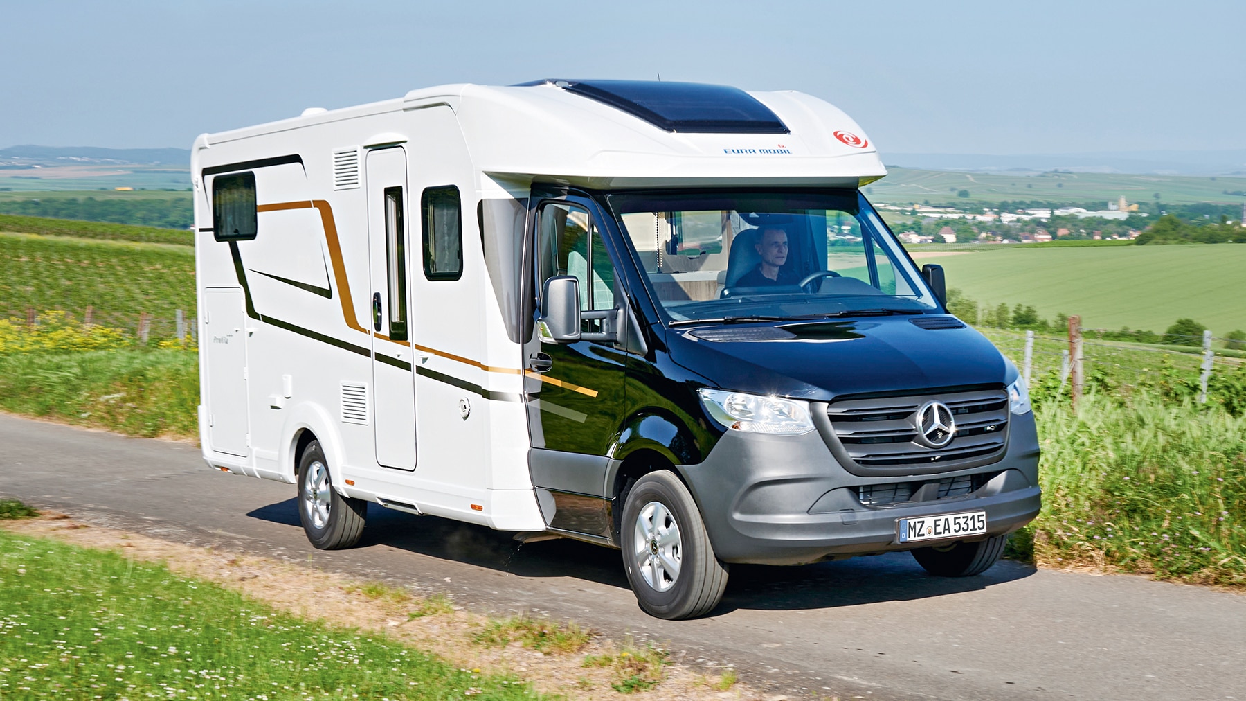 Eura Mobil Profila T 726 EF Fahrbericht - AUTO BILD