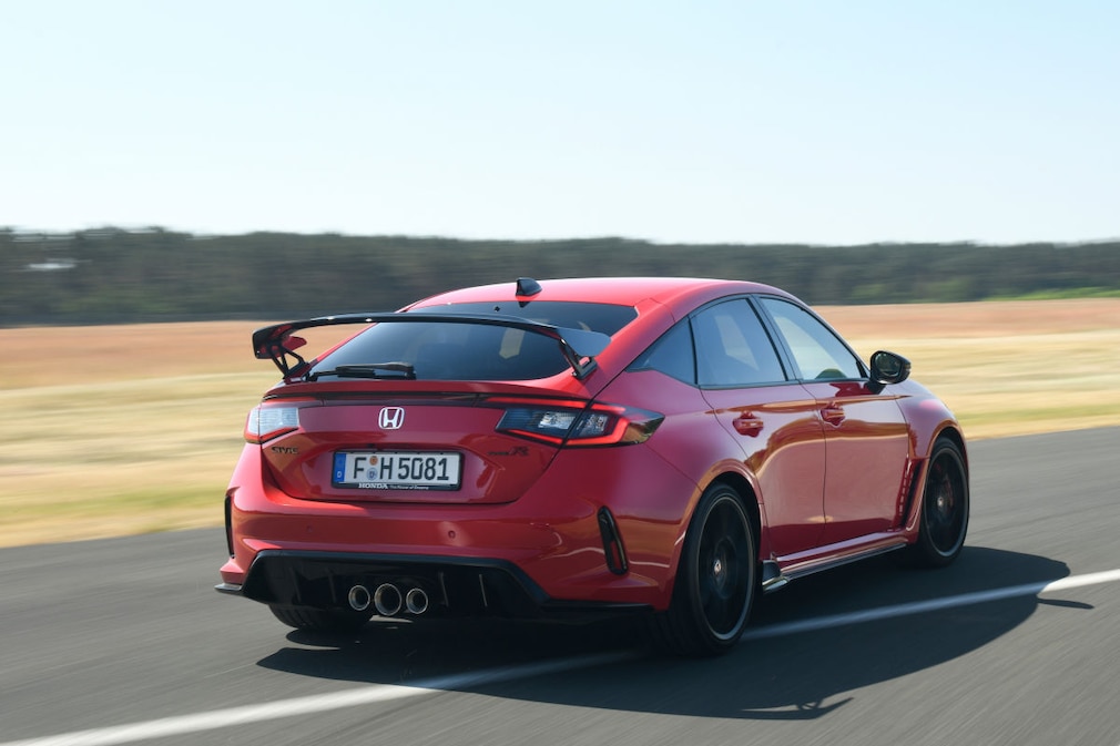 Civic Type R vs. Golf R Perfomrance: Kompaktsportler im Test - AUTO BILD