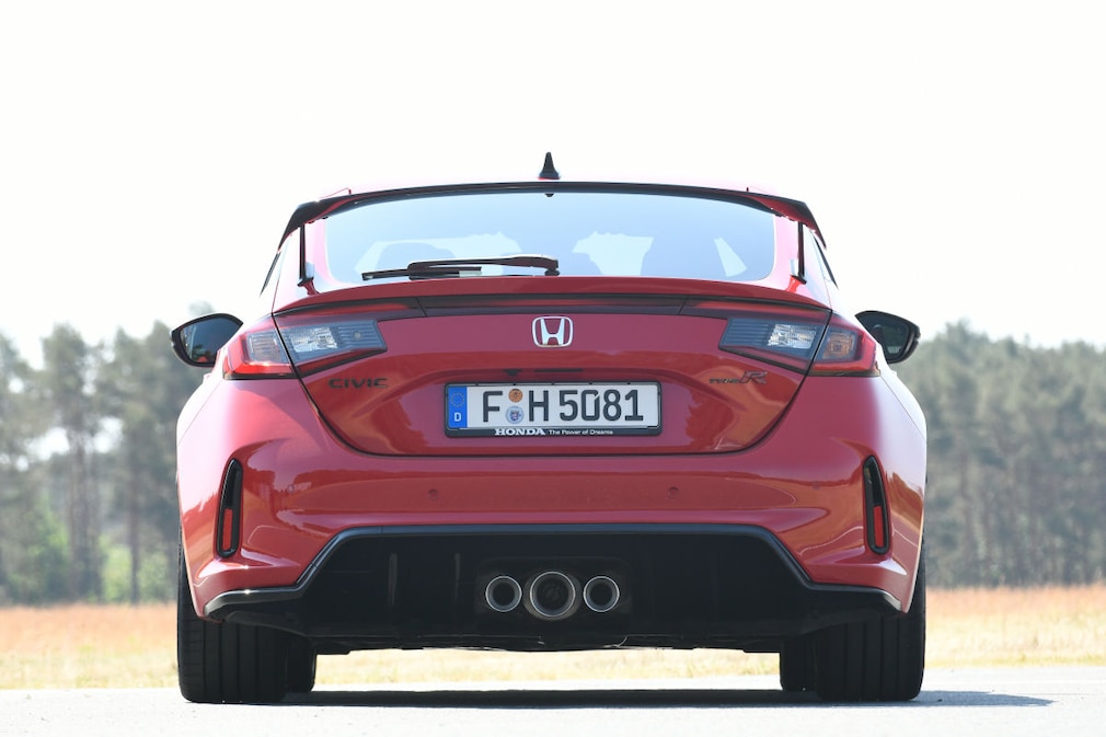 Civic Type R vs. Golf R Perfomrance: Kompaktsportler im Test - AUTO BILD