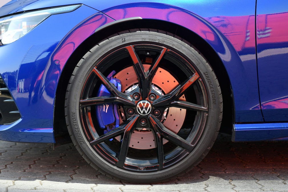 Civic Type R vs. Golf R Perfomrance: Kompaktsportler im Test - AUTO BILD