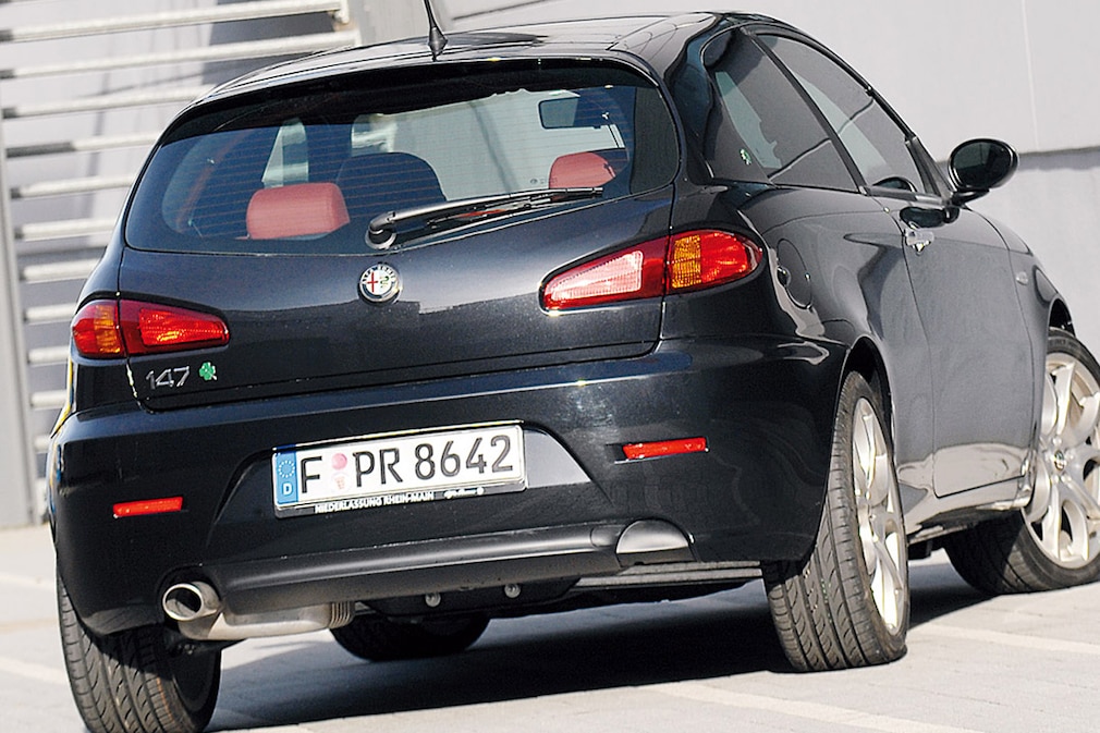 Auto und Dating: Punkten mit einem schwarzen Oldtimer - AUTO BILD