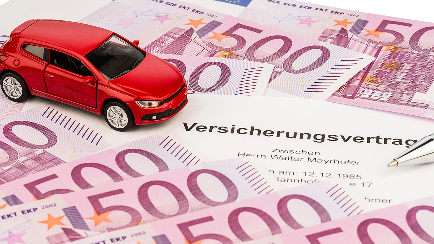 R+V bietet spezielle Police für Auto-Abos an - AUTO BILD