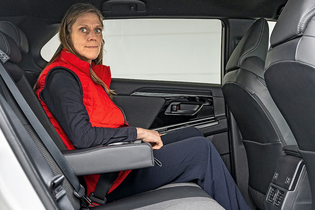 Toyota bZ4X: elektrisches Kompakt-SUV mit Frontantrieb im Test - AUTO BILD