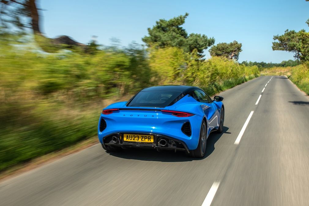 Lotus Emira 2.0: Briten-Coupé mit AMG-Motor - AUTO BILD