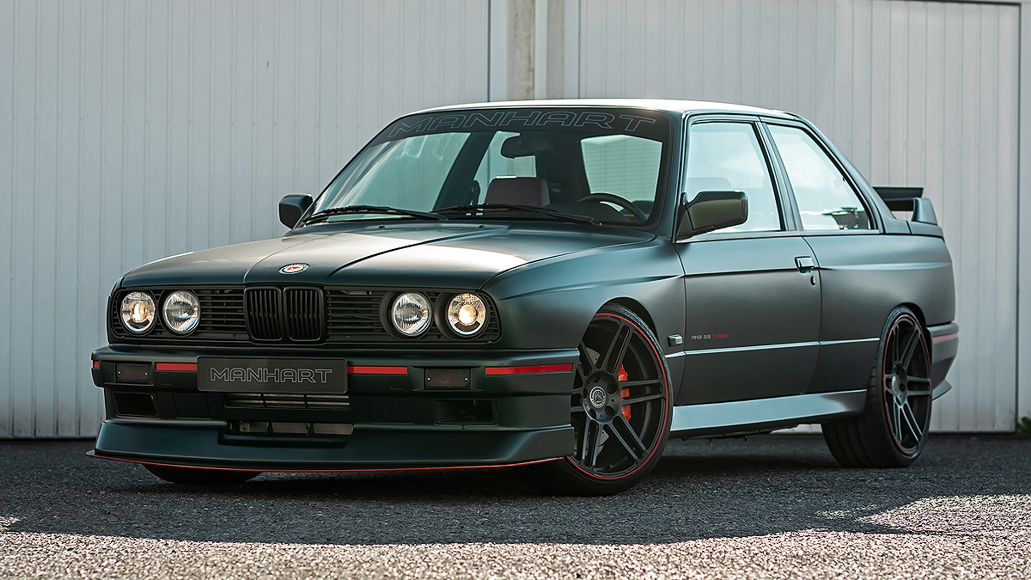BMW M3 E30 von Manhart mit bärenstarkem Sechszylinder
