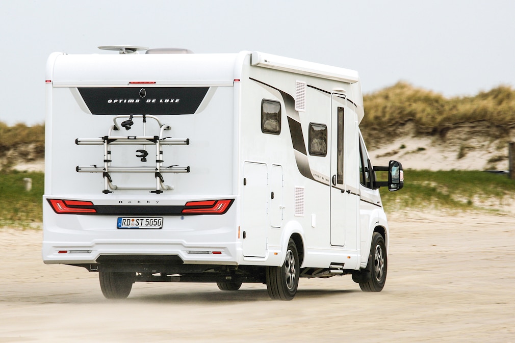 Hobby Optima de Luxe T 65 GE Fahrbericht - AUTO BILD