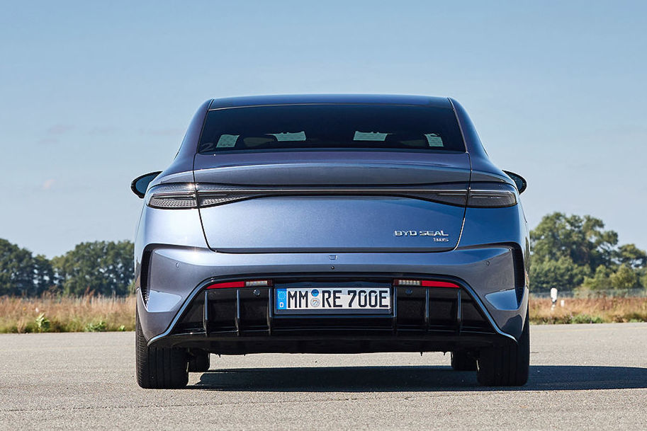 BYD Seal: elektrische China-Limousine im ersten Test - AUTO BILD