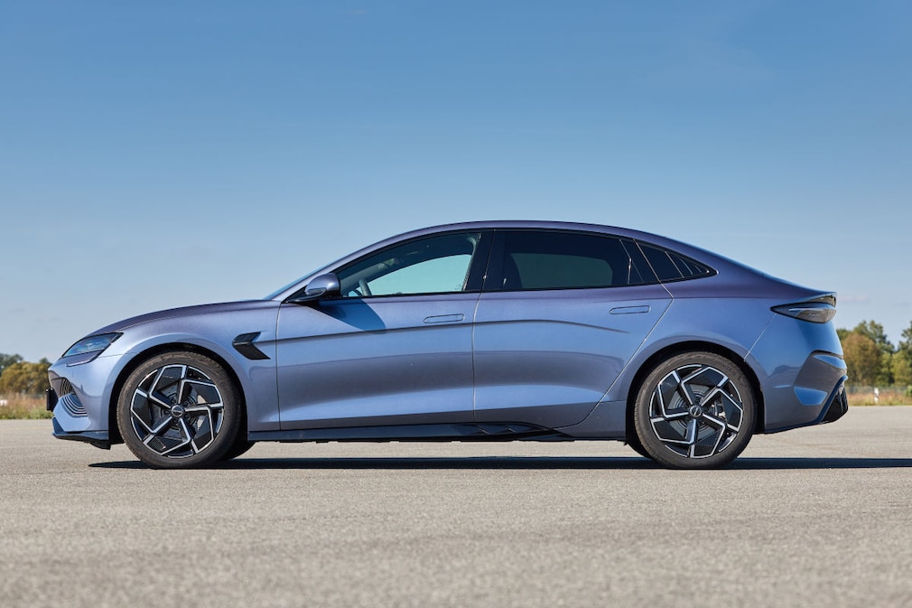 BYD Seal: elektrische China-Limousine im ersten Test - AUTO BILD