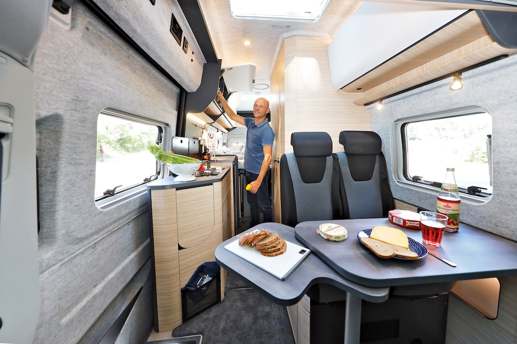 Hobby Maxia Van 680 ET: Nordische Eleganz im Fahrbericht - AUTO BILD