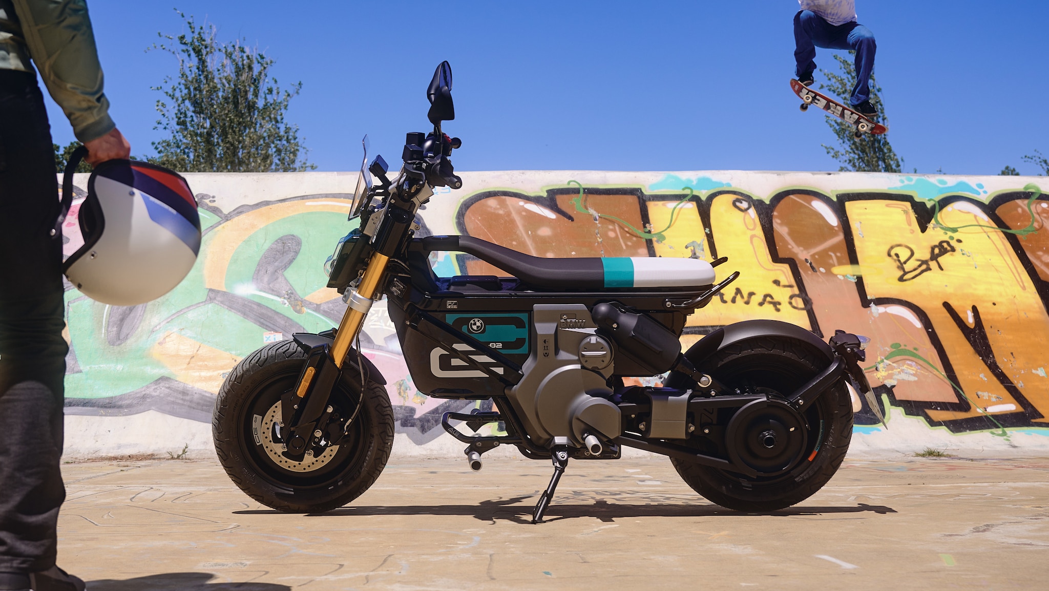 Neue Roller 2024, viele davon elektrisch - AUTO BILD