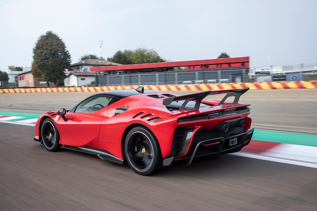 Ferrari SF90 XX Stradale: 1030 PS für Track und Straße - AUTO BILD