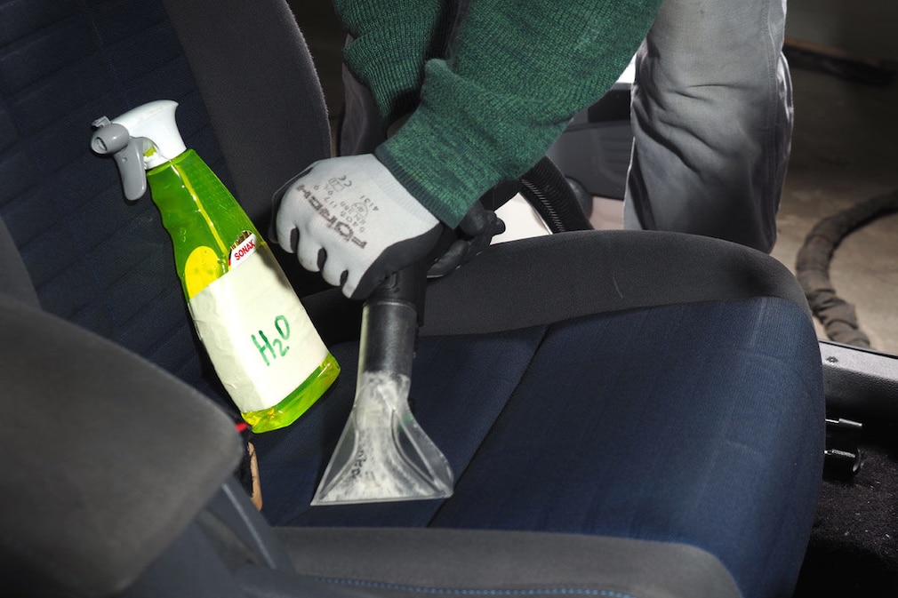 Autositze reinigen: Tipps - AUTO BILD