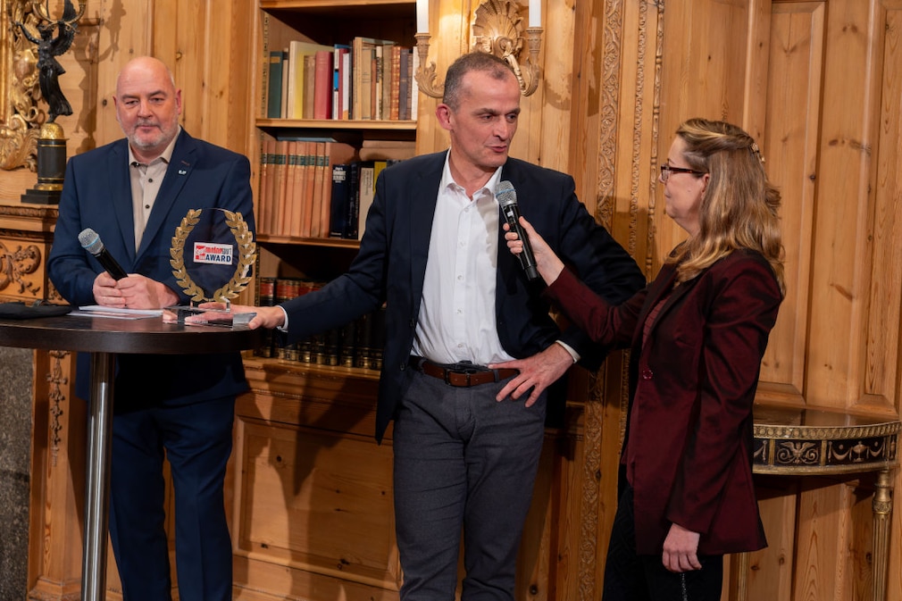 Motorsport Awards 2023: Goldener Schuh für Rennfahrerin Ellen Lohr ...