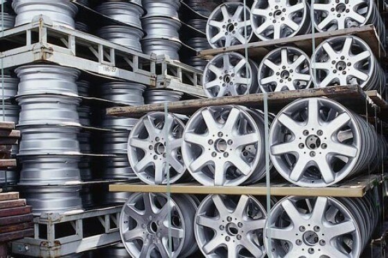 Serie: Produktion von Autoteilen - AUTO BILD